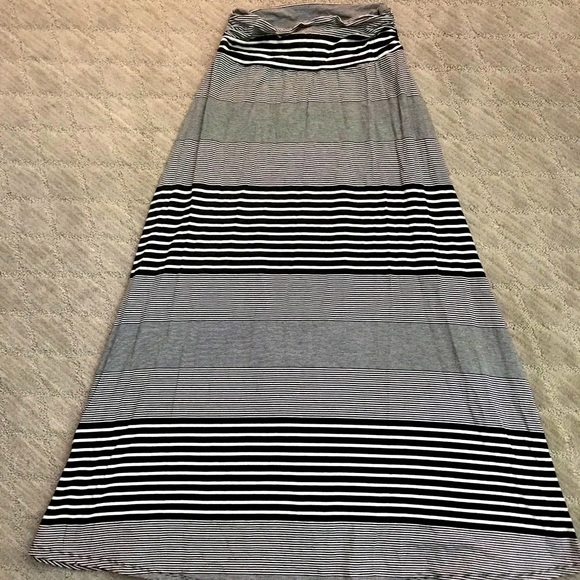 Merona | Skirts | Merona Maxi Skirt | Poshmark